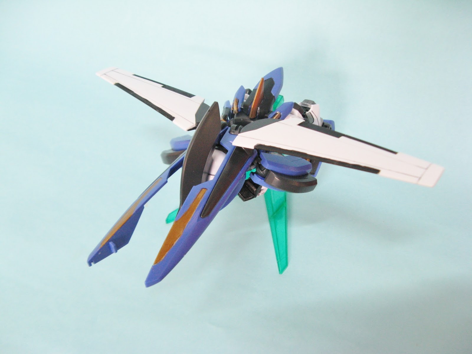 "Dan-Ball Senki "紙箱戰機LBX 1 : 1 ODIN奧丁