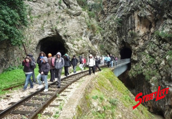 ΕΟΣ Κορίνθου | Πέρασμα στο φαράγγι του Βουραϊκού… | Streetlife