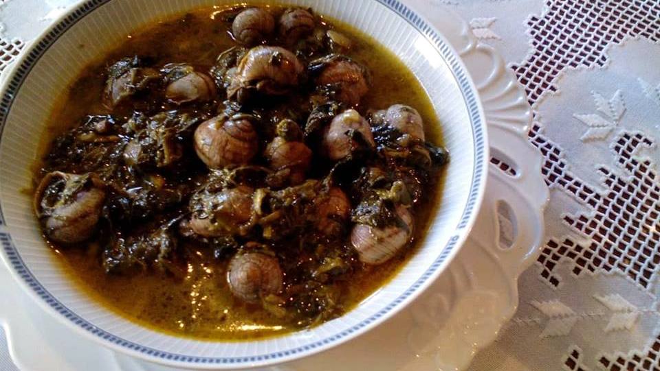 Greek Diet Foods & X X XL Cooking!: Σαλιγκάρια με άγρια χόρτα & μάραθο ...