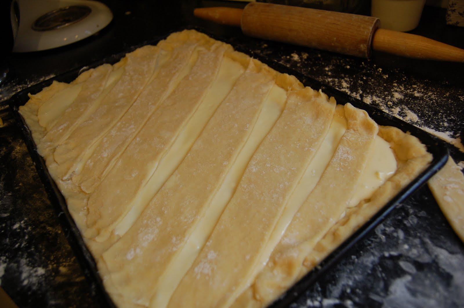 modMamas: Cream Cheese Pastry with Crumbly Topping