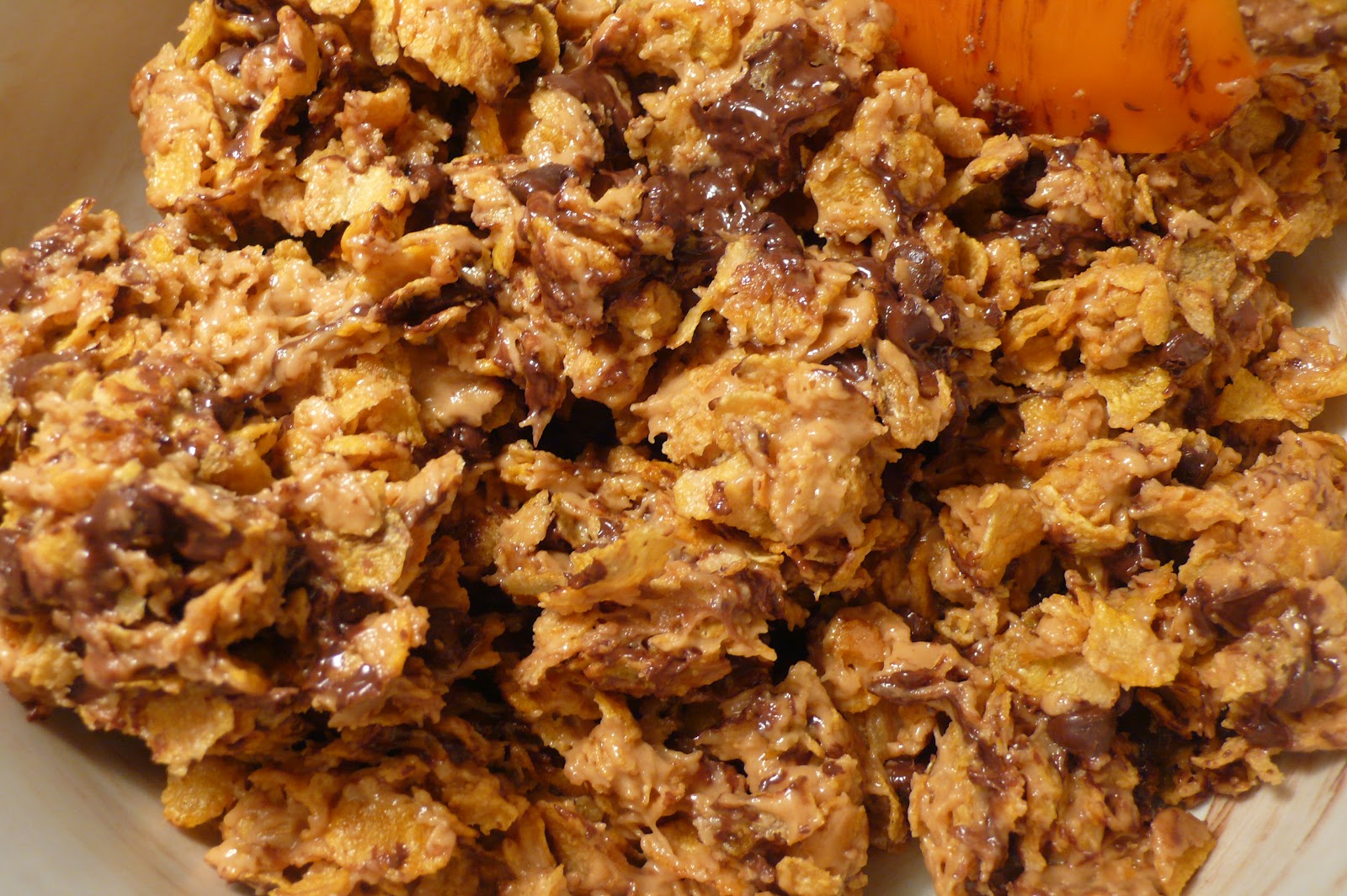 Joyously Domestic: No-Bake Peanut Butter and Chocolate Chip Cornflake Bars