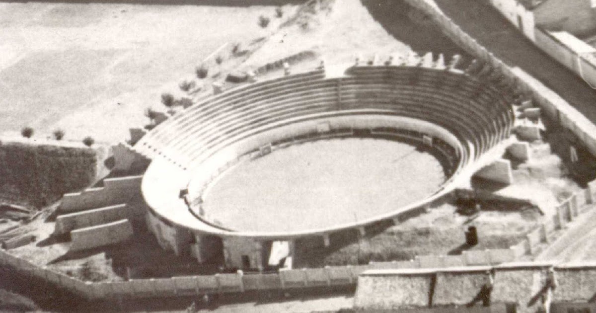 Efemérides Villacarrillo: Inaugurada la plaza de toros de Villacarrillo