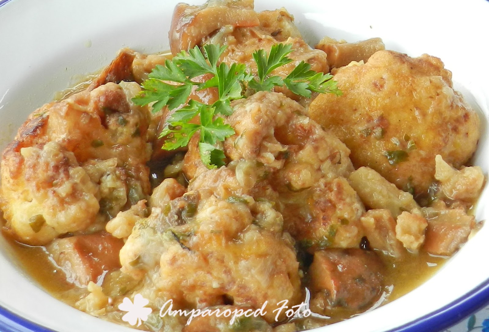 Cocinando en casa: Coliflor guisada con níscalos