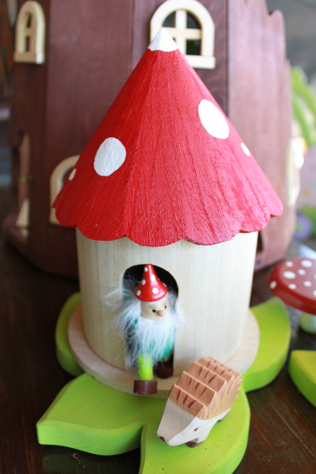 Sugarplum Land: Toadstool Village