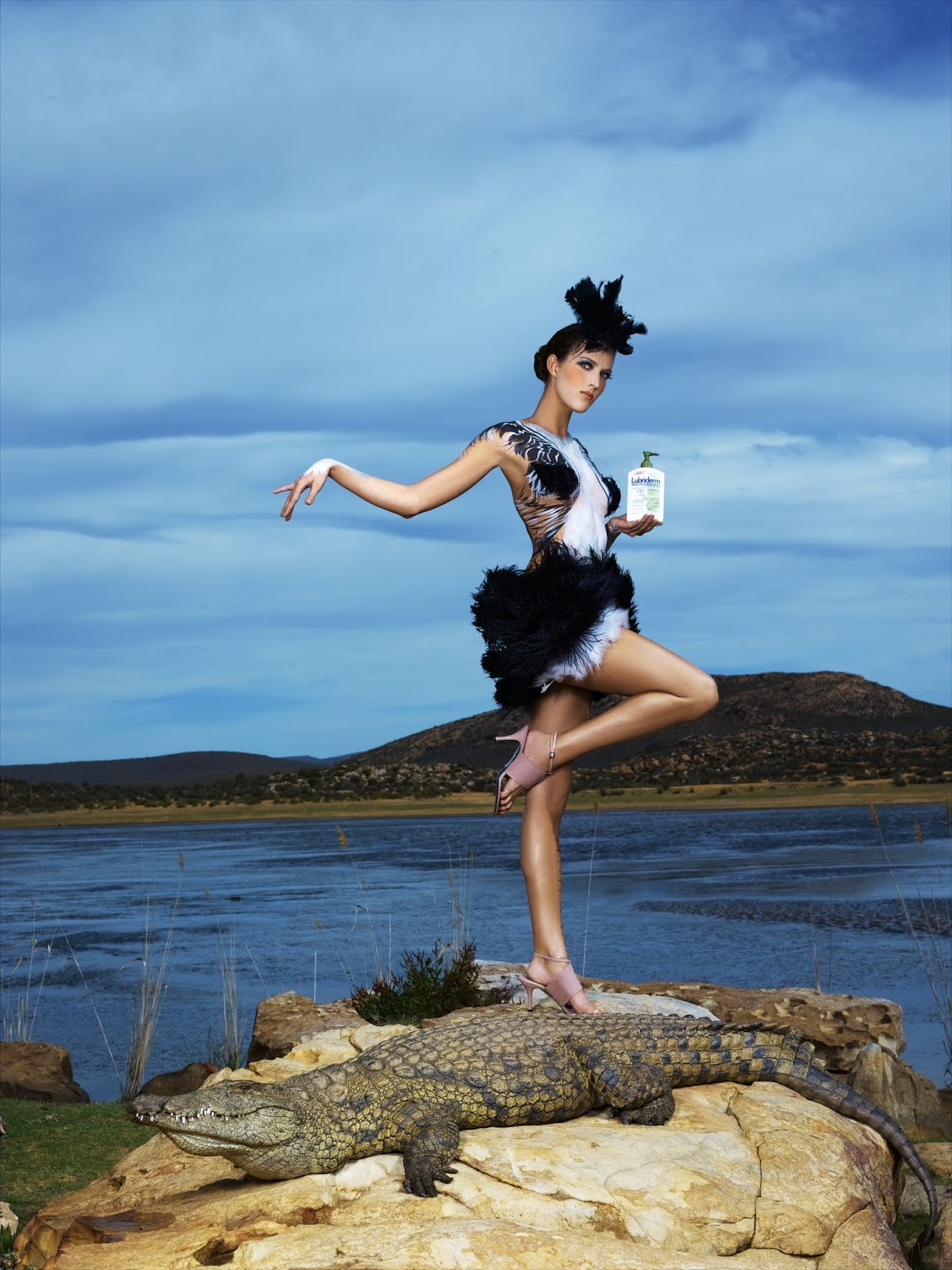 ANTM Cycle 4 9th Episode : Animals for Lubriderm Photo Shoot - MforModels