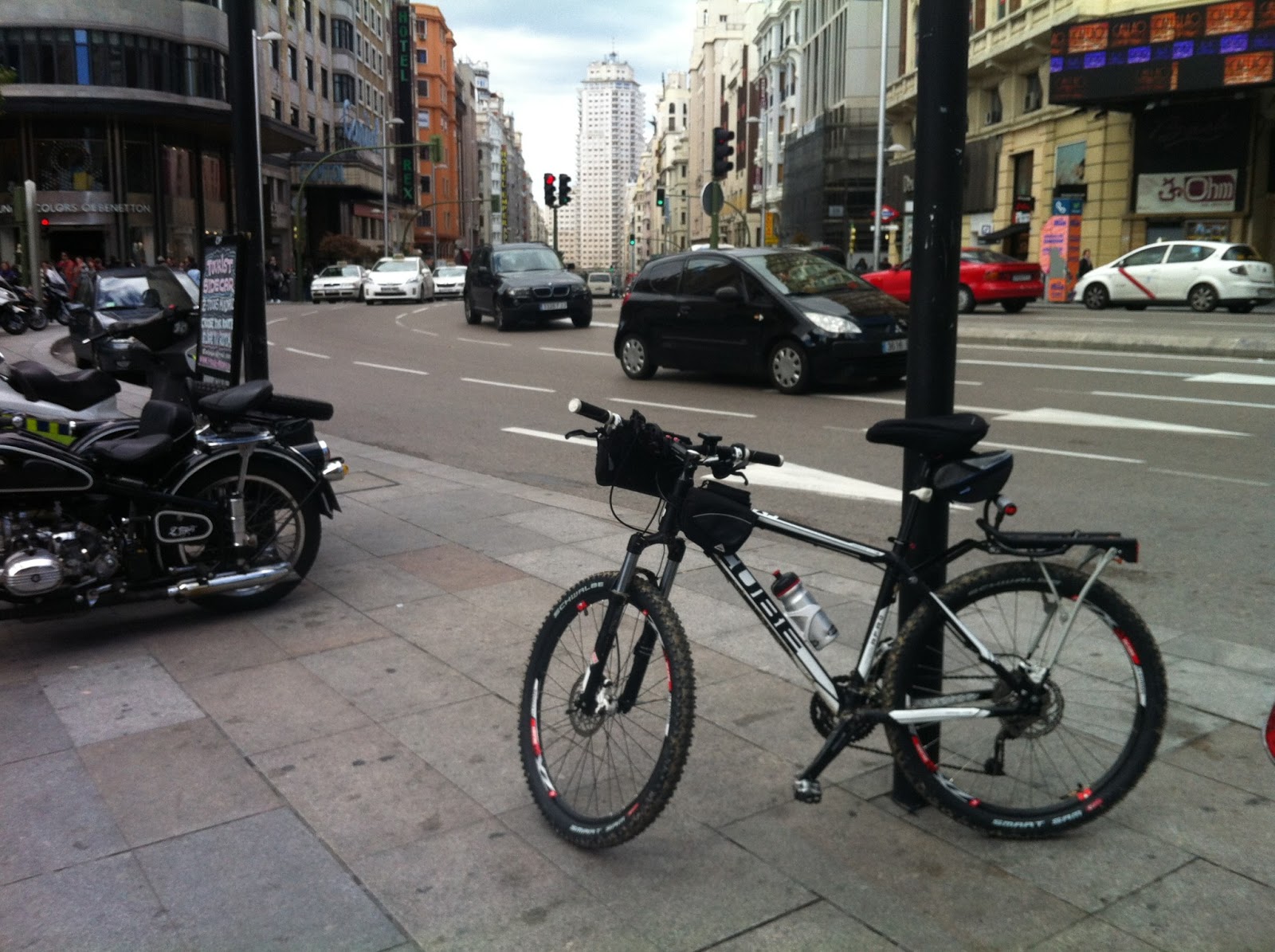 MIS RUTAS Y VIAJES EN BICICLETA MTB: RUTA ALCORCÓN - MADRID CENTRO