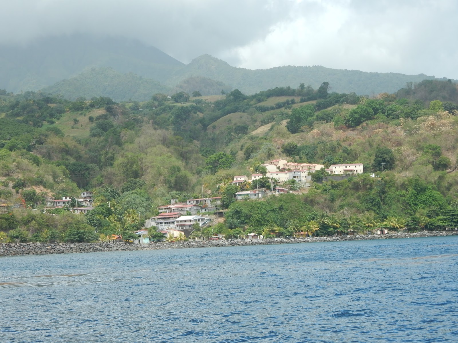 Jadranje z Miranom in posadko (Karibi - Mali Antili 13.6.-23.6.2015): 1 ...