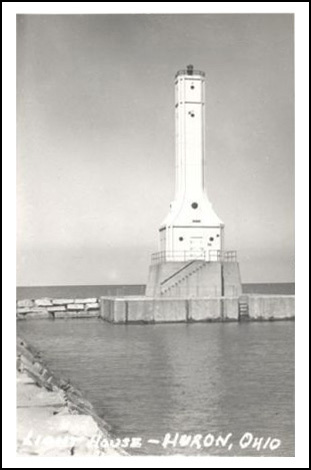 Brady's Bunch of Lorain County Nostalgia: Huron Harbor Lighthouse