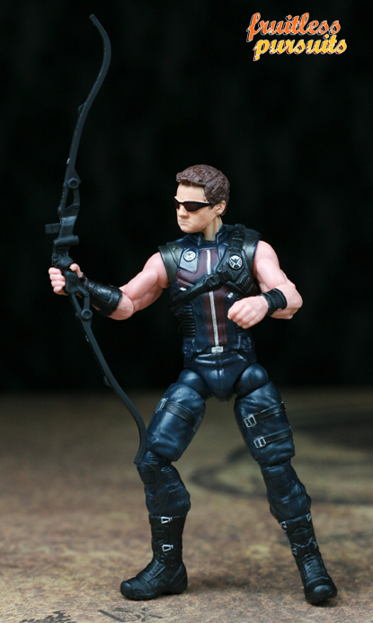 Fruitless Pursuits: Review: Hasbro The Avengers 3 3/4 inch Hawkeye and ...