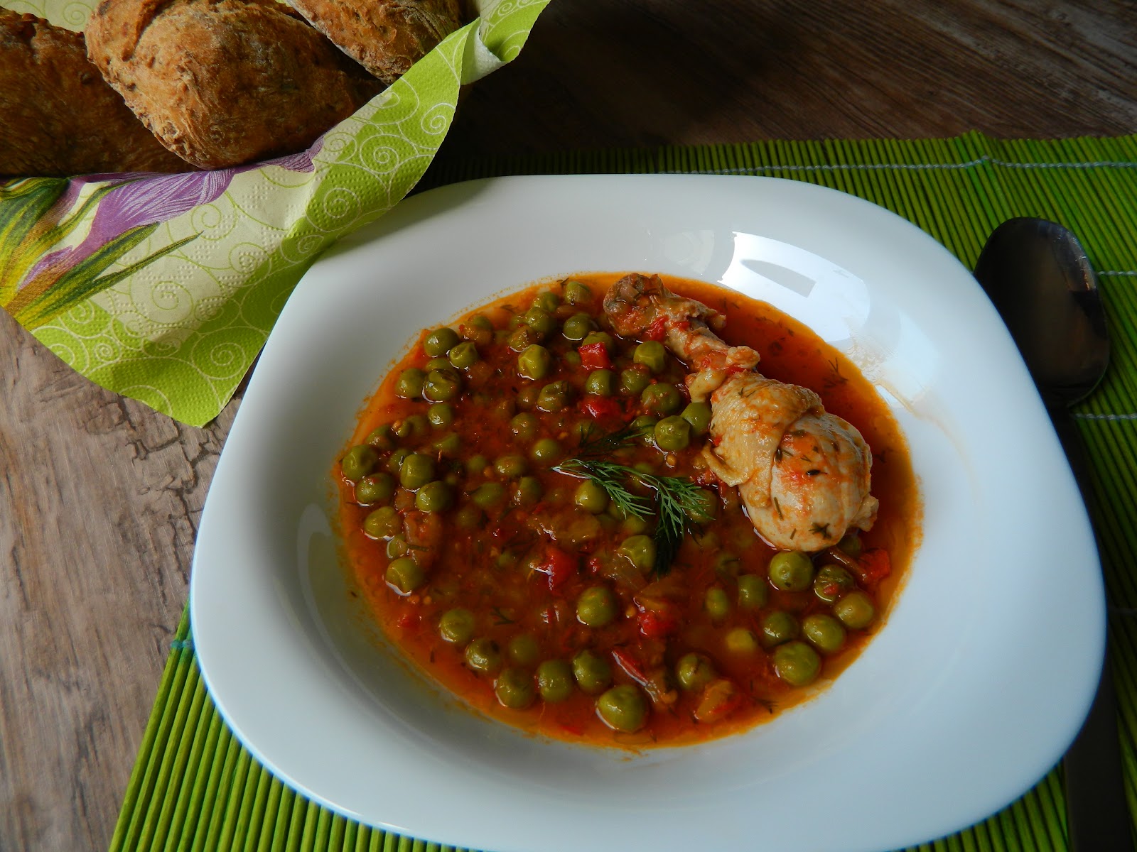 Weekend Passion: Mancare de mazare cu pulpa de pui