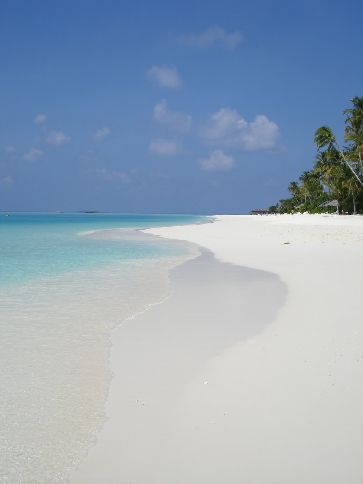 Top 10 Best Beaches: 3.MALDIVES