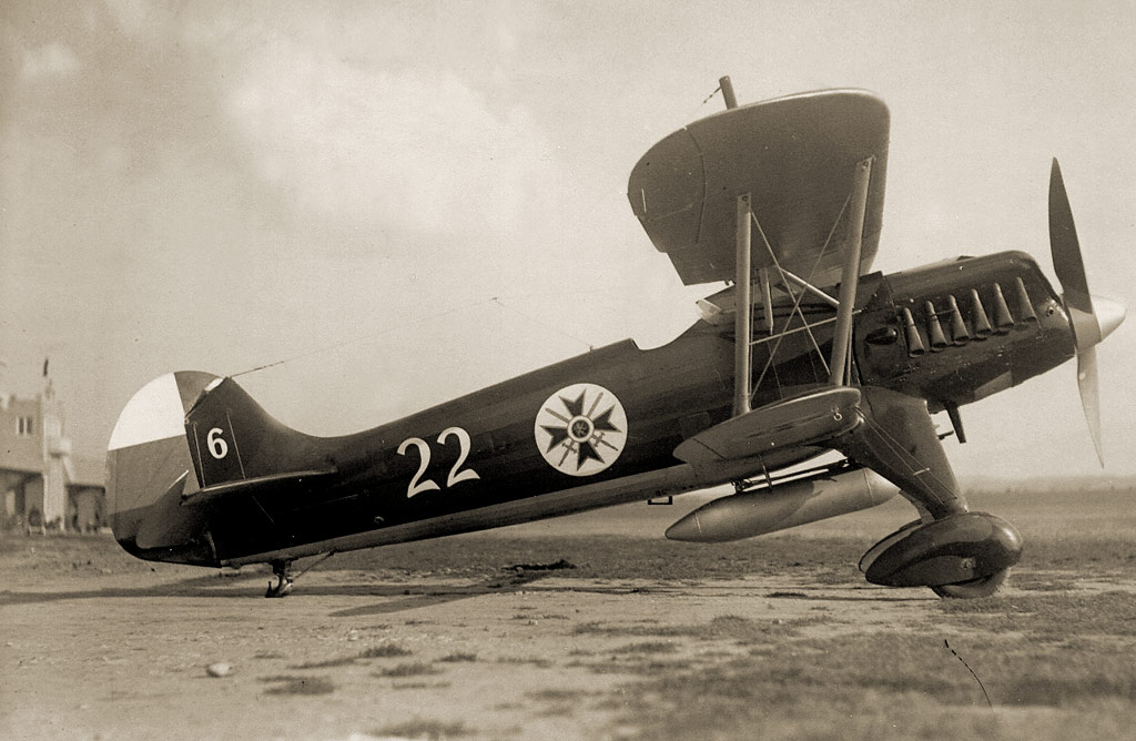 Airplanes in the skies + FAF history: Heinkel He 51