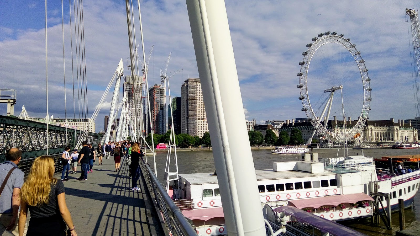 Surf and Sandcastles: Our last stop, England!!! - Livy