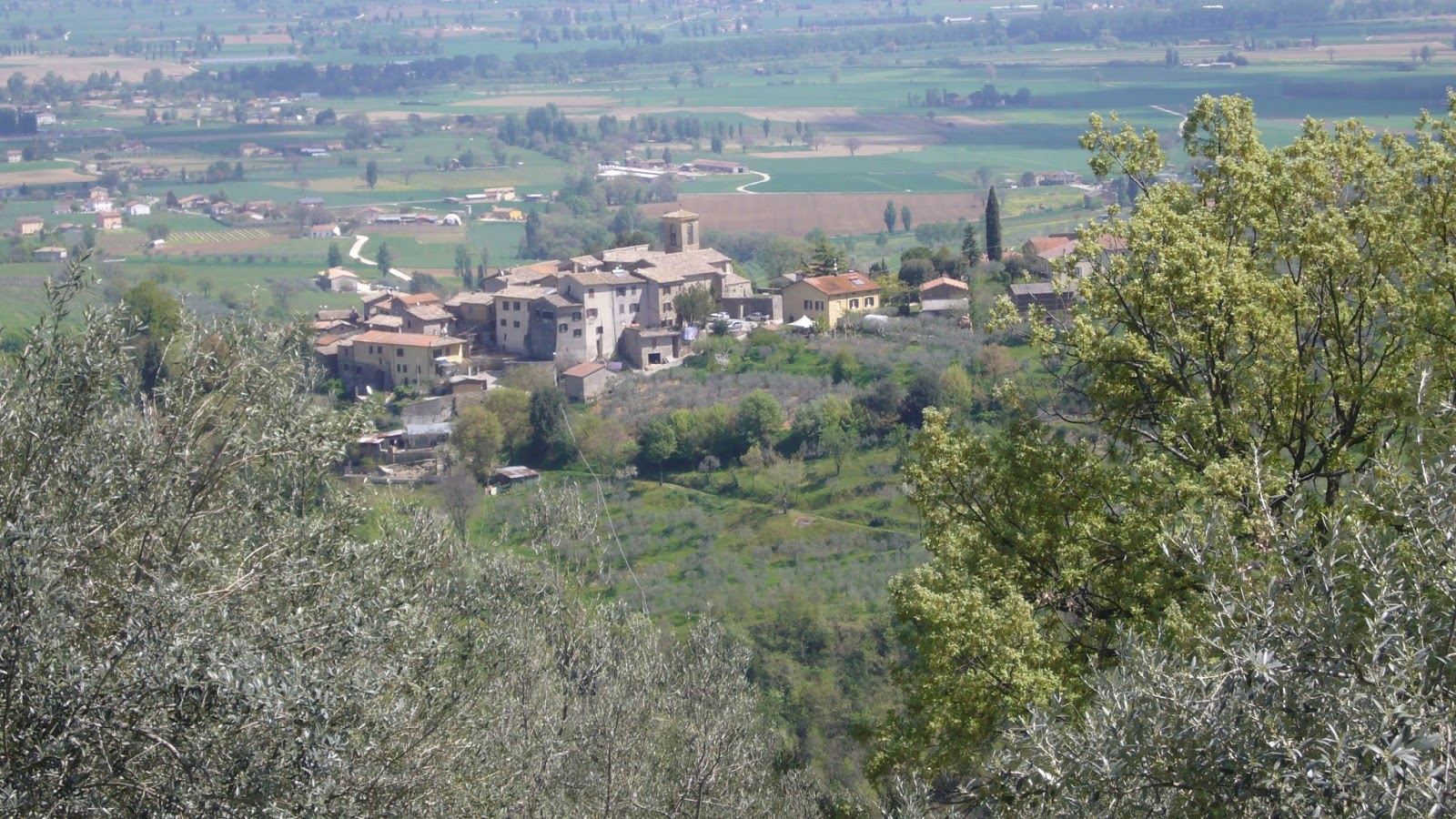 camminare leggendo: Colline dell'Umbria: da Valletamantina a Collemancio