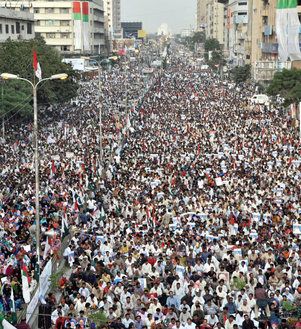 12 SUPRISING FACTS ABOUT KARACHI - KITABCHA