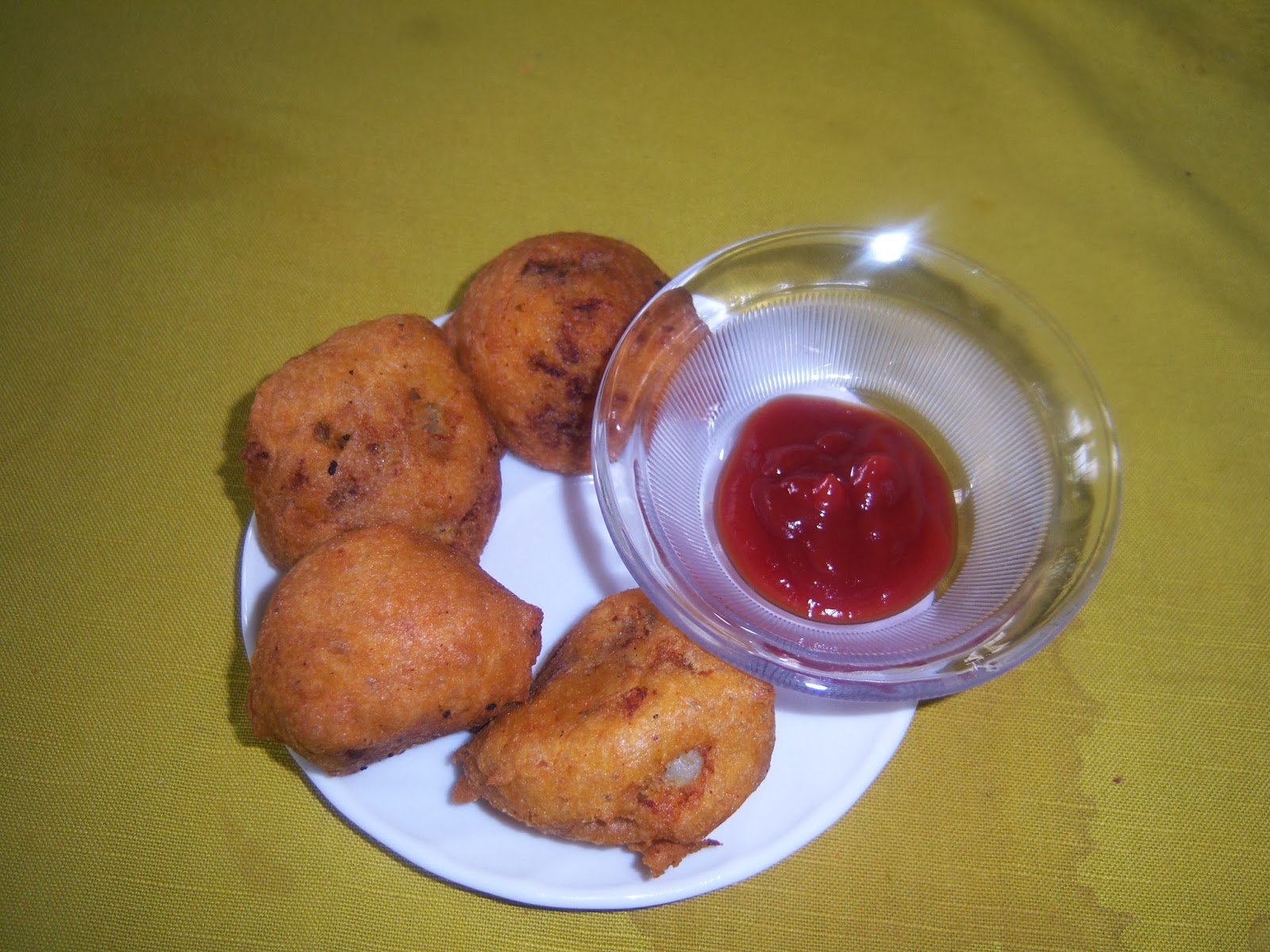 Aloo Bonda/Potato Bonda - E.A.T. easyvegrecipes