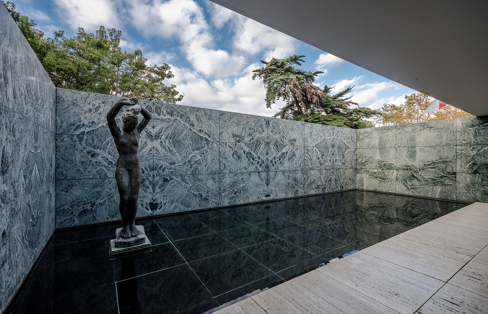 Architectural space: Padiglione di Barcellona