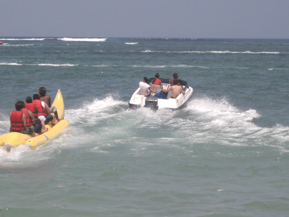 Devan Tour & Travel Bali: Watersport Banana Boat
