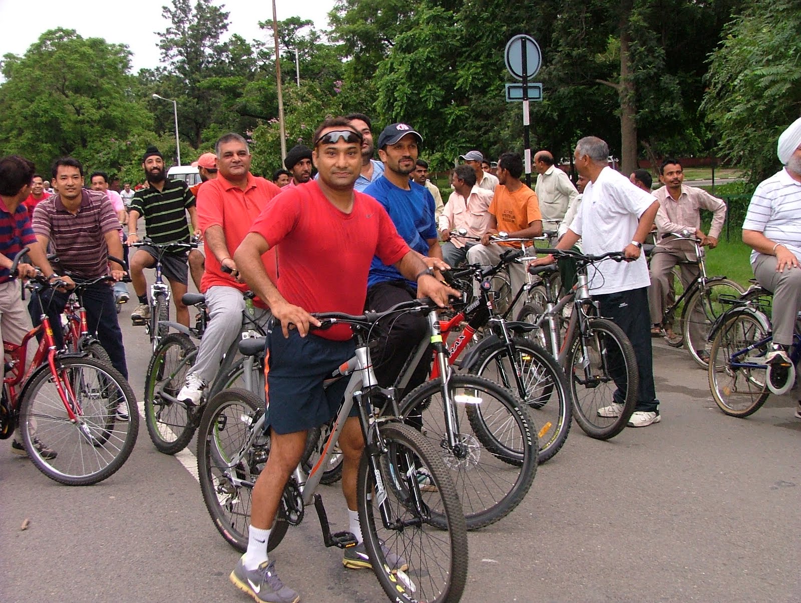 Cycle Rally of Panjab University Teachers and staff led by Prof R.C ...