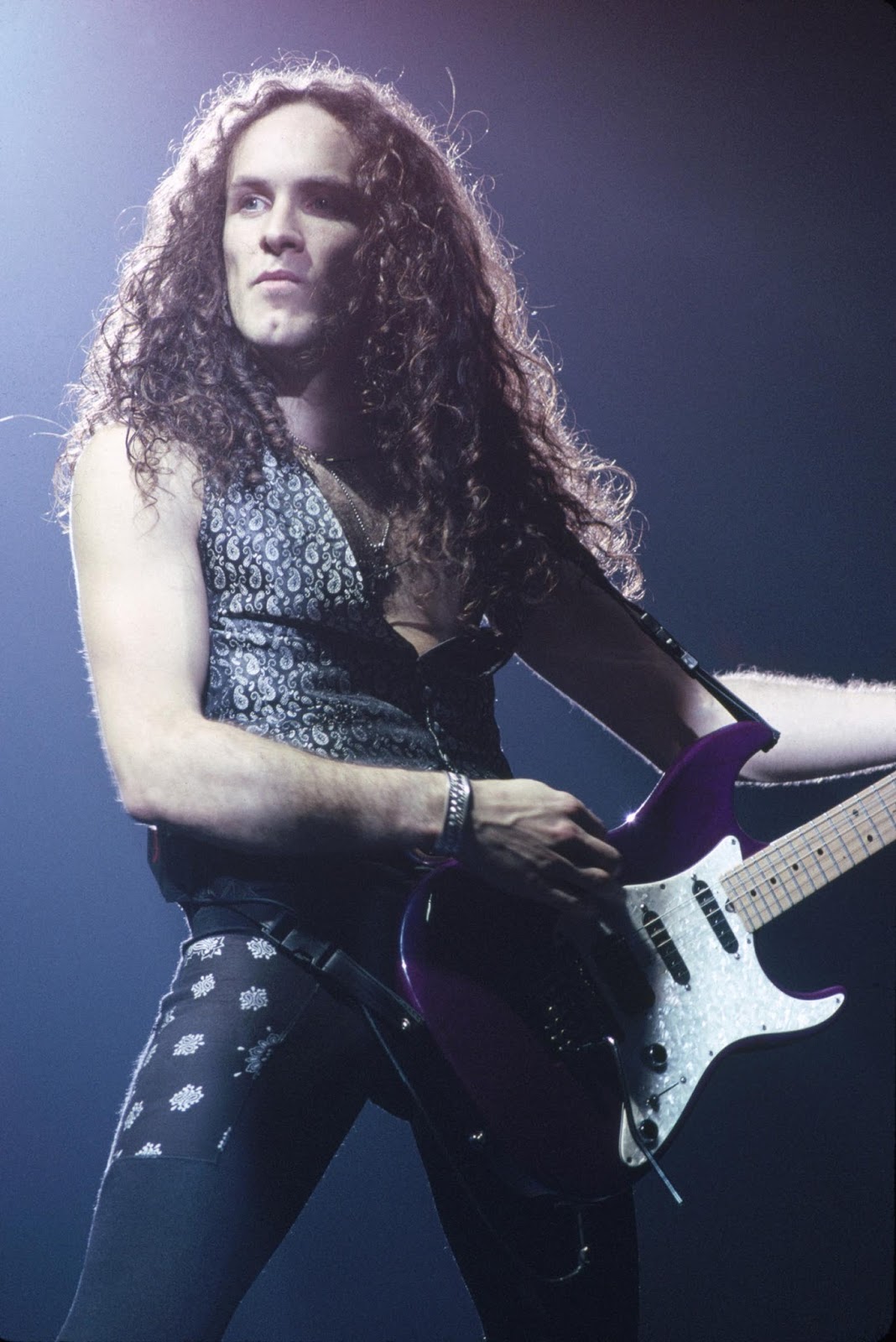 Rockfile Radio Rock Files: Happy Birthday VIVIAN CAMPBELL (video) Rockfile Radio Rock Files: Happy Birthday VIVIAN CAMPBELL (video)