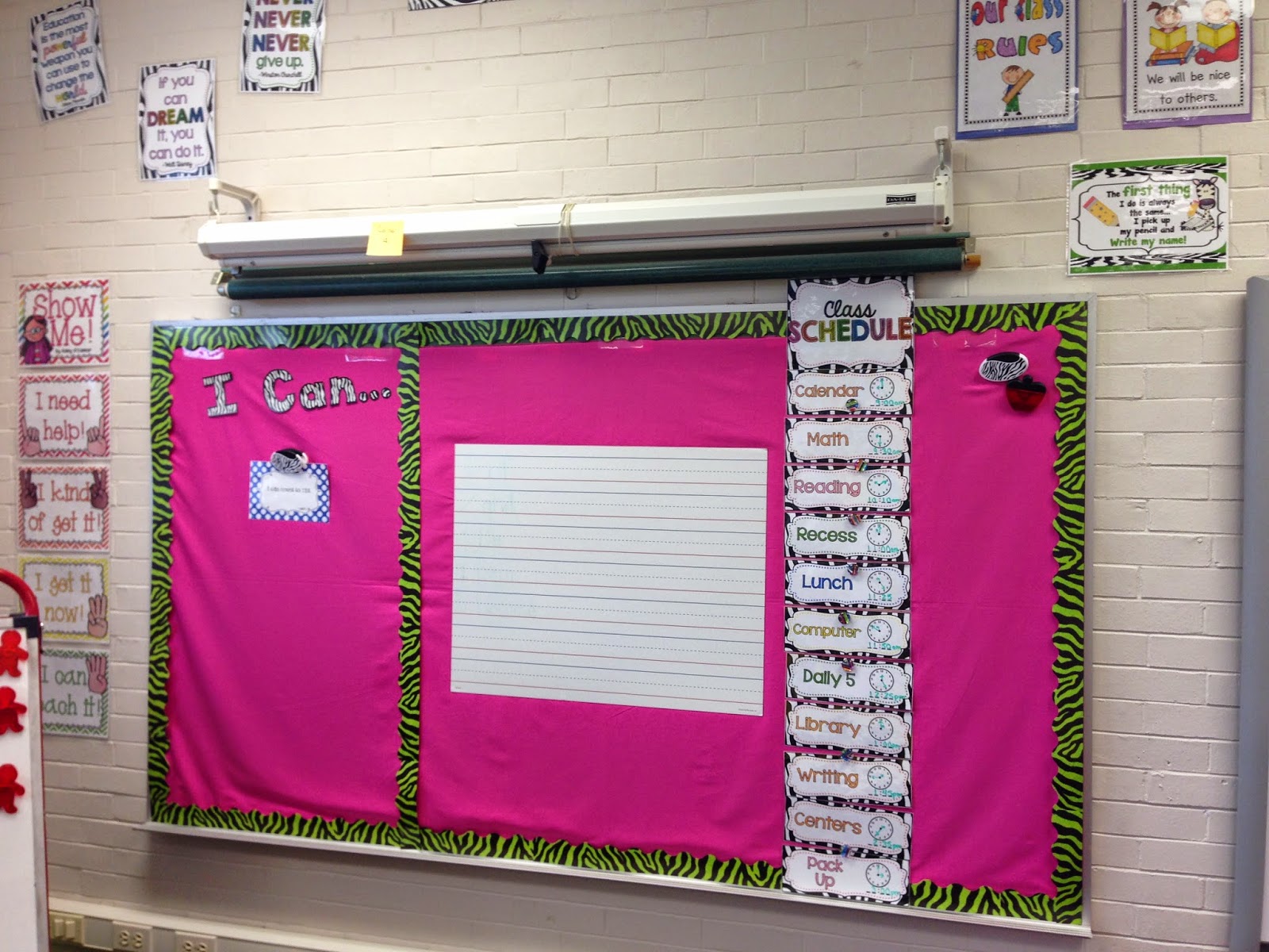 Classy In The Classroom: Classroom Tour and First Day of School Outfit!