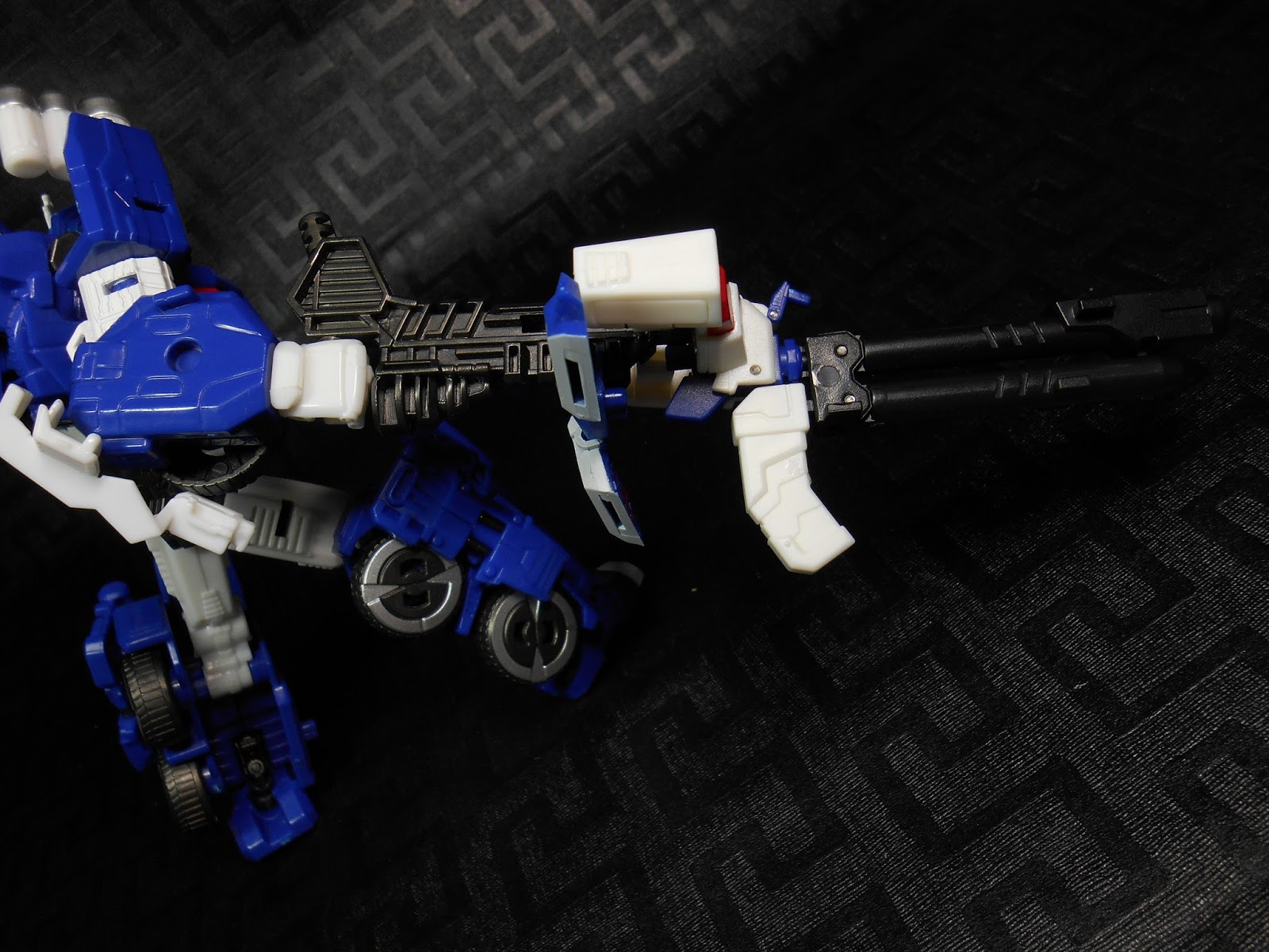 Review: Mebsuta | Night's Corner