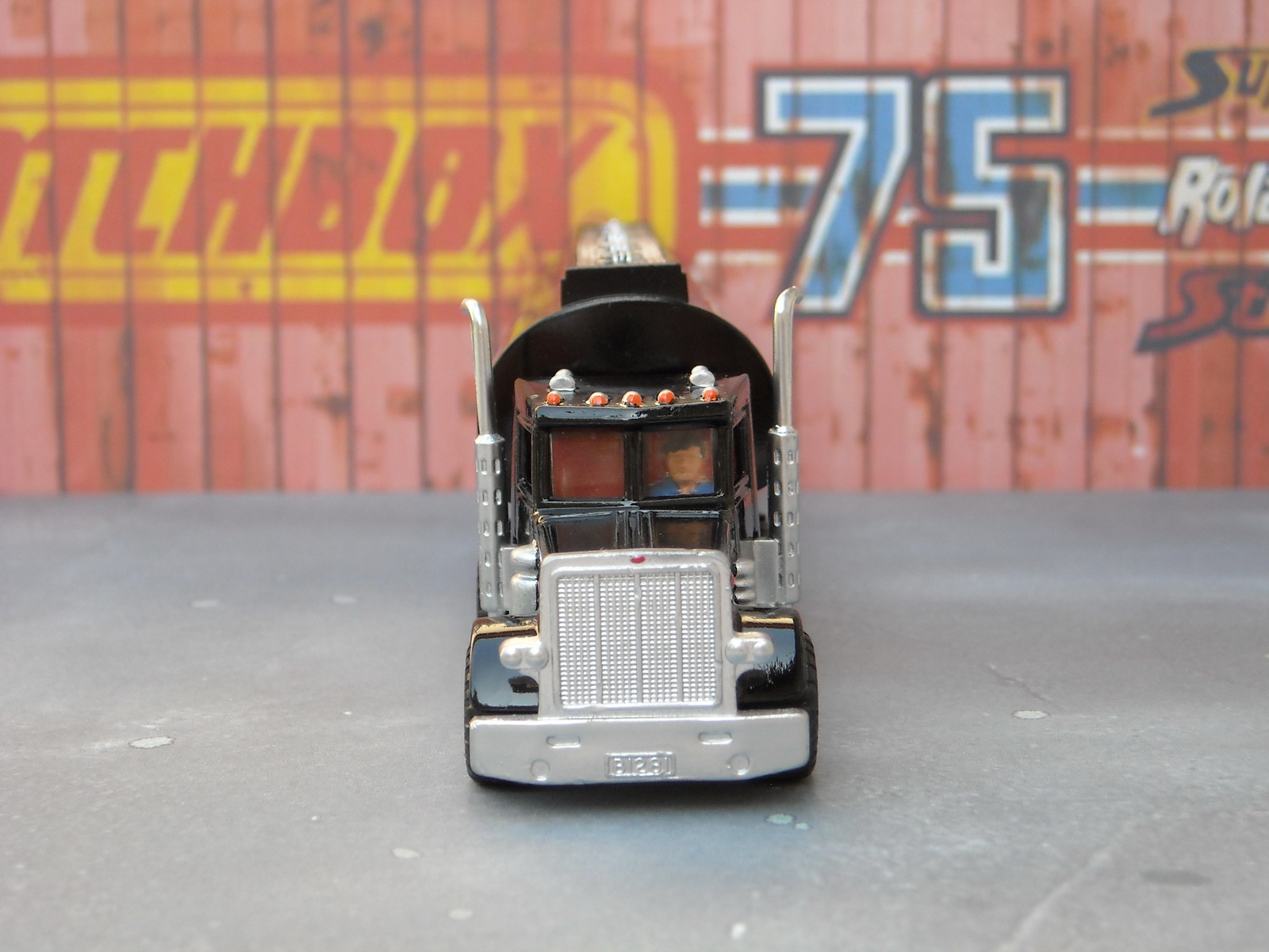 Matchbox Memories: Átalakítás: Matchbox Peterbilt Day Cab Truck