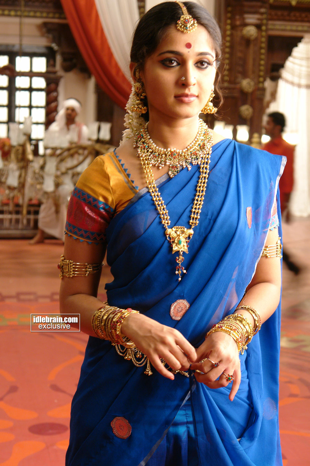 Arundhati Wallpapers | Arundhati Anushka Movie Stills | Telugu Movie ...