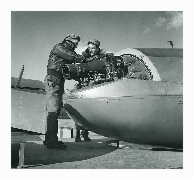A Collection of 60 Interesting Vintage Photos of Photographers at Work ...