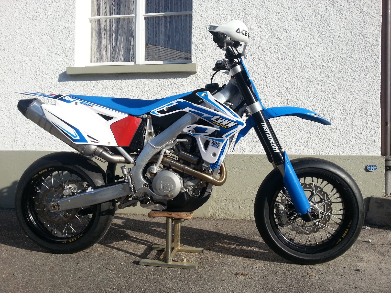 Supermoto Racing Martin Wälti #31: Neues Renngerät 2013; Supermoto TM ...