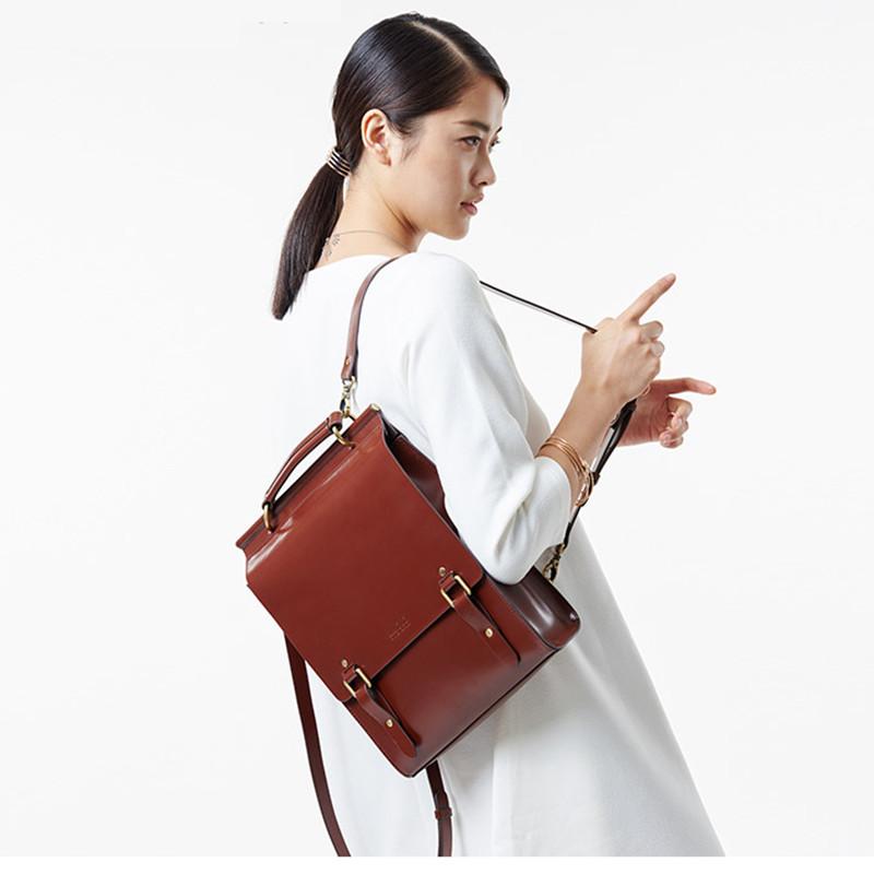 Referensi 5 Gaya Tas Kerja Wanita yang Trendi