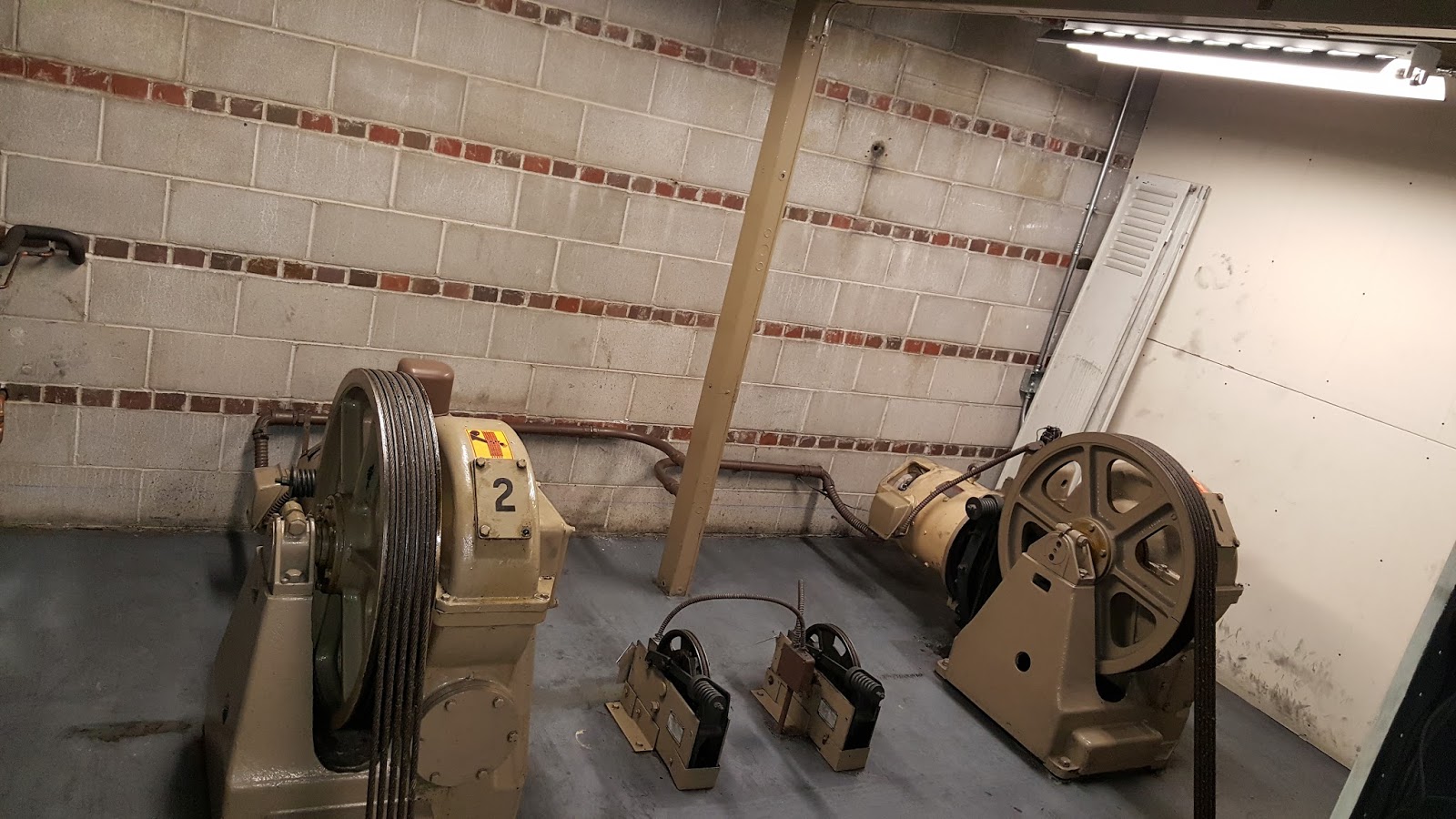 Chicago Elevator Maintenance - Colley Elevator: Traction elevator ...