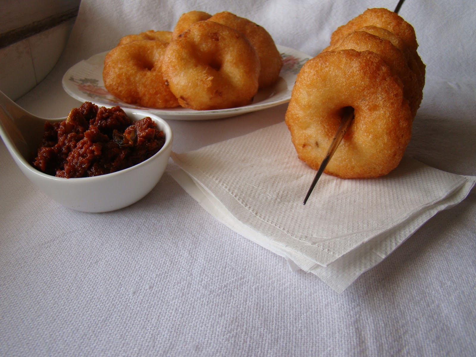 plantain leaf(Andhra Recipes): Garelu (vada)