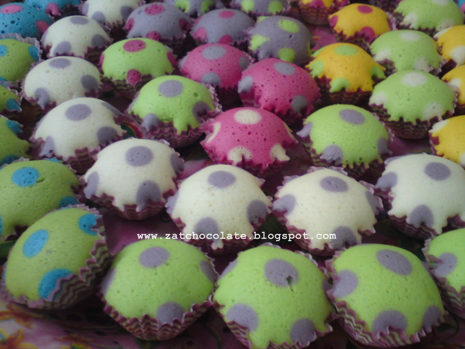ZAT Chocolate: Apam polka dot