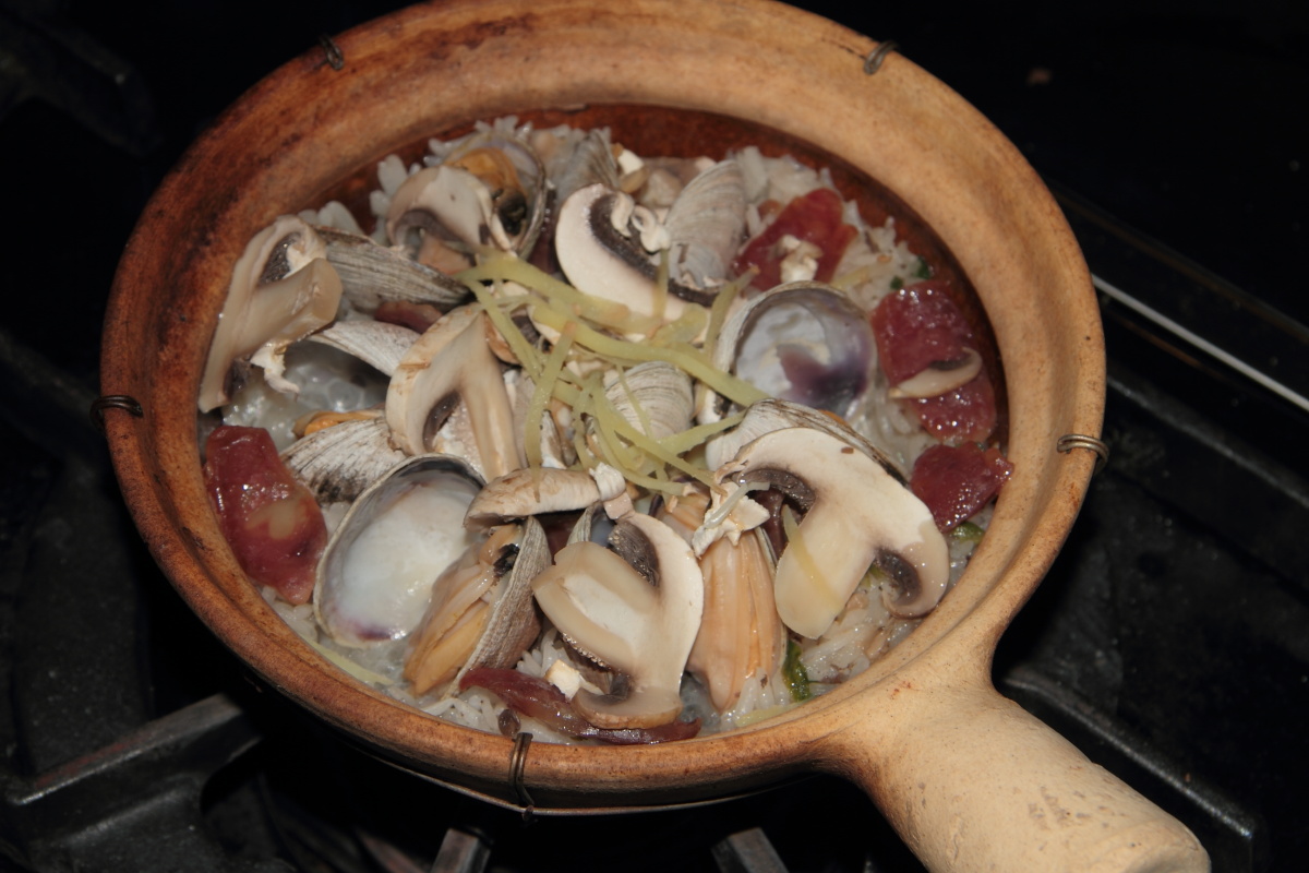 eat, drink, men, women 飲食男女: chinese clay pot rice - 煲仔飯