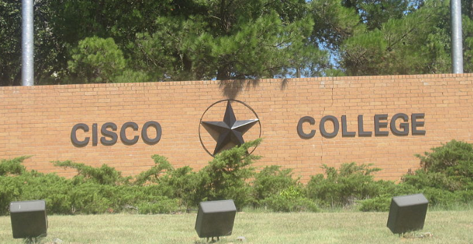 Cisco College Awarded after Switching to LED Lights - LED news