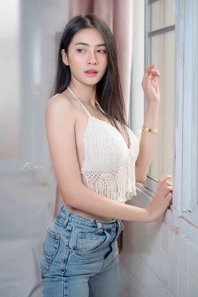 Model : Nuna Ruangkaw - CEWEK PANAS