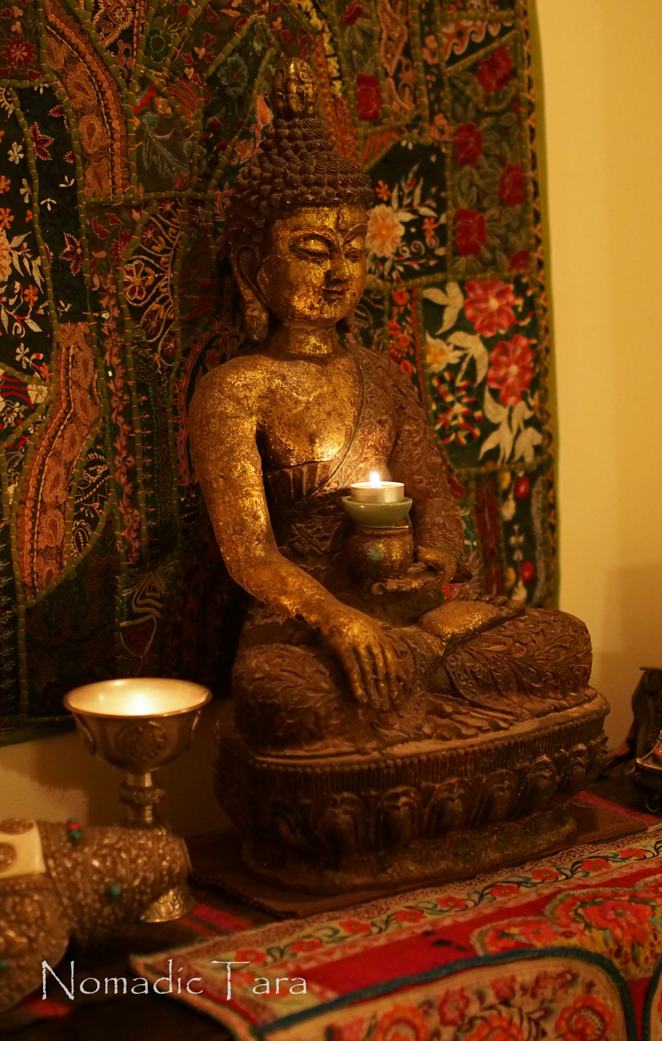 Nomadic Tara: Colour and candlelight...