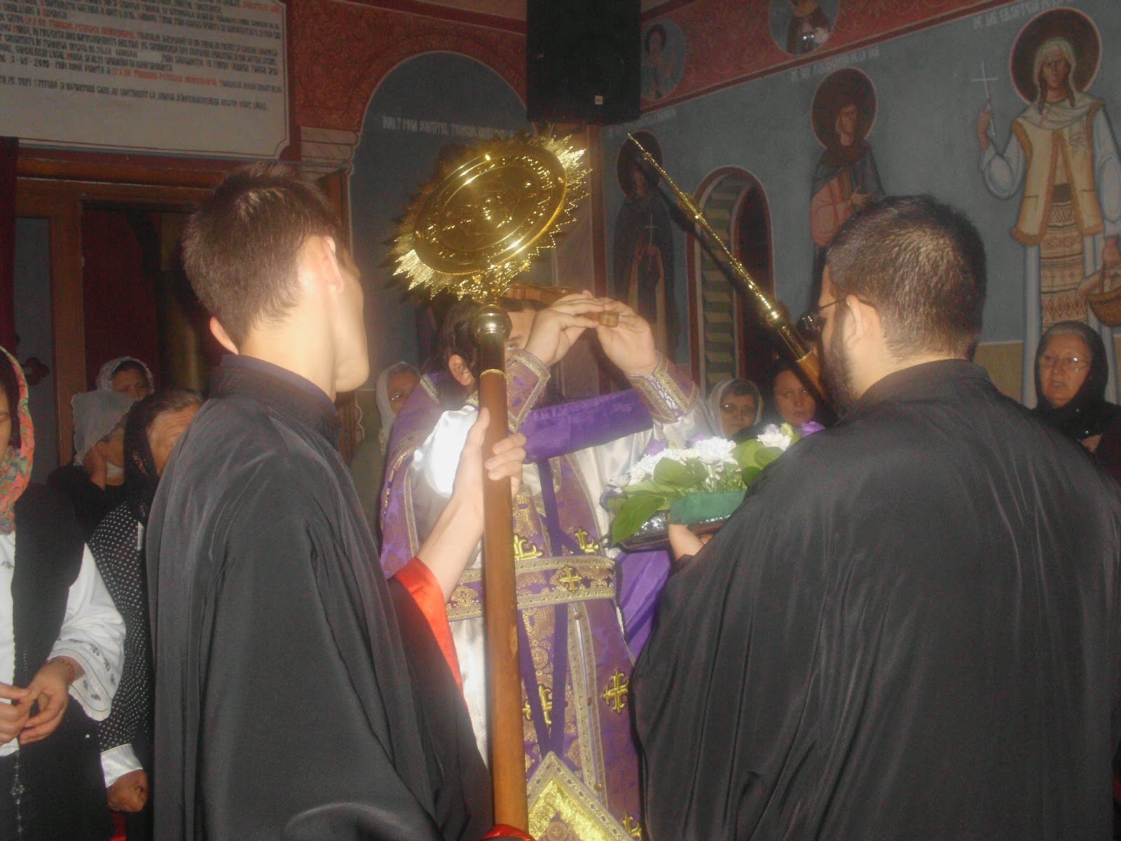 Blog Crestin Ortodox: Schitul Closca-Priveghere in cinstea Inaltarii ...