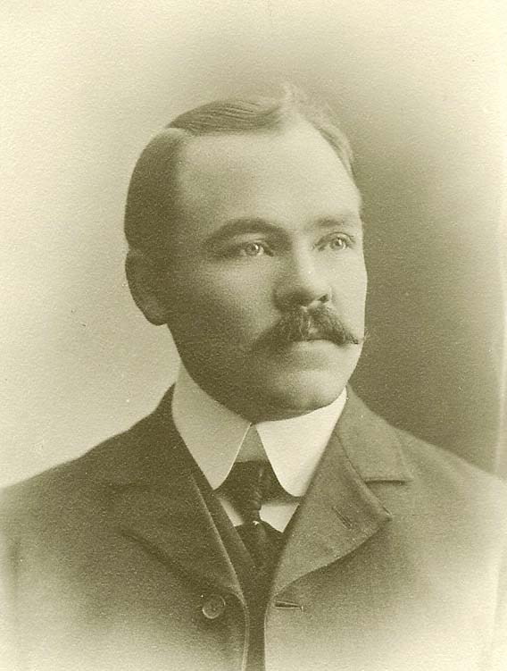 ROOT BOUND: Frank Knell (1877 - 1938) and Amy Sophia Page (1879 - 1960)