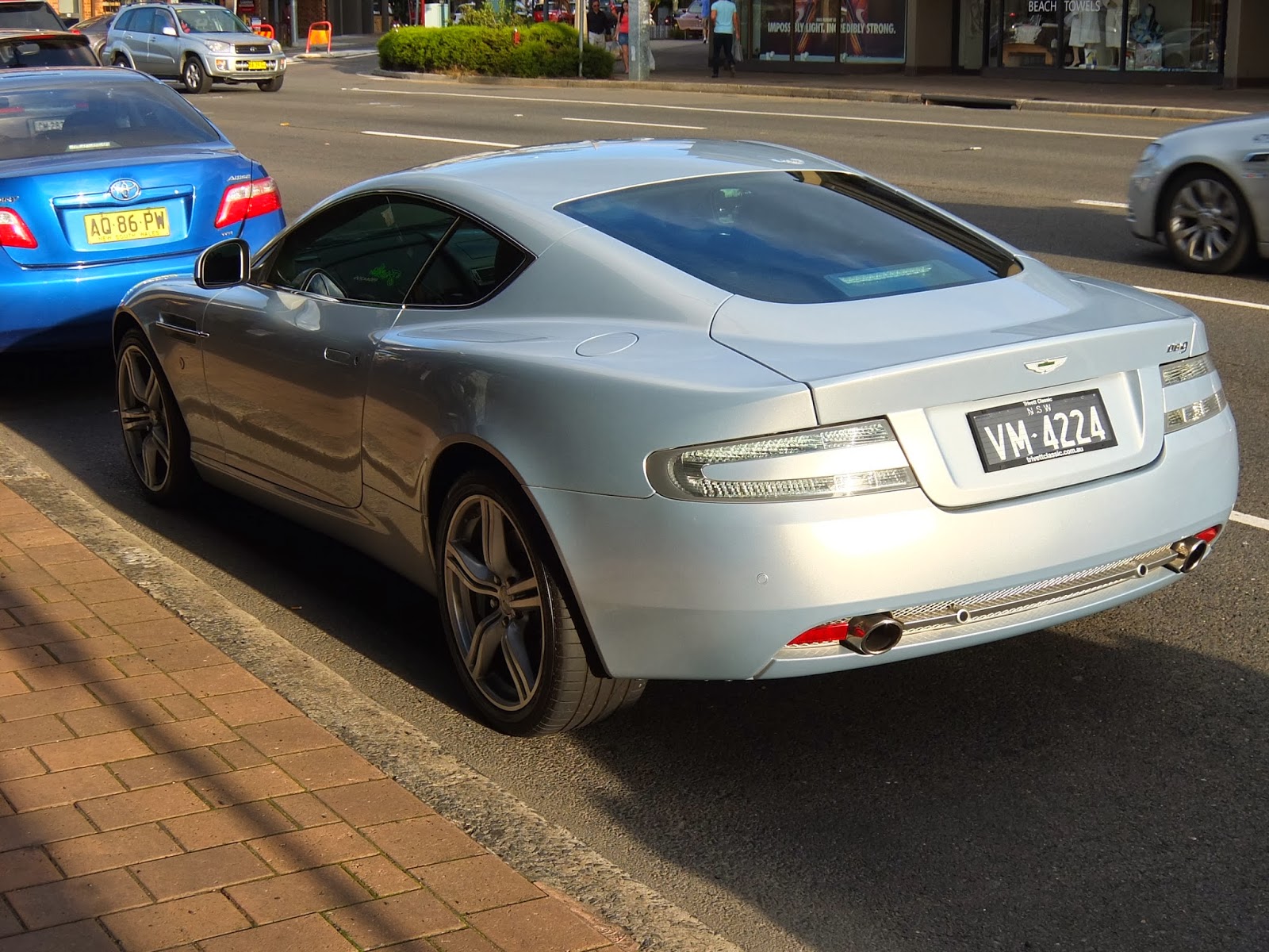 Aussie Old Parked Cars: 2010 Aston Martin DB9 Coupe