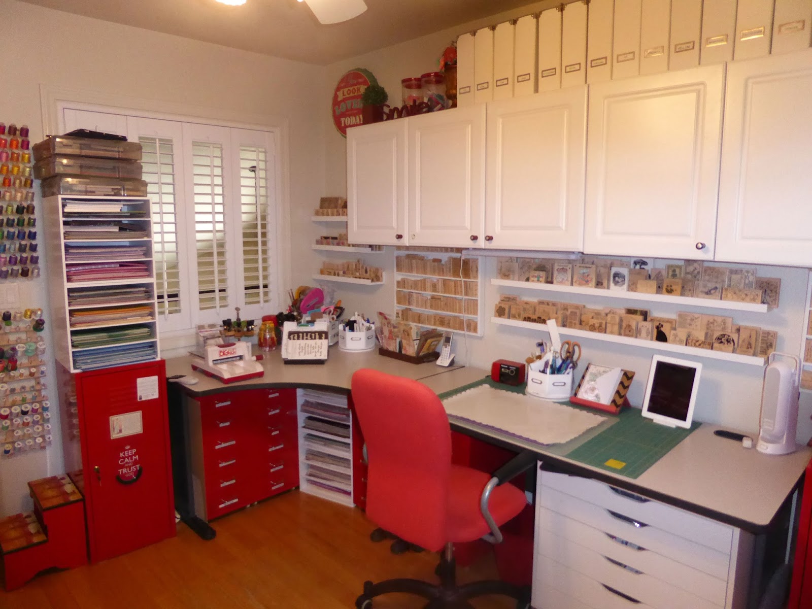 Pink Panoply: My Cozy Craft Room Retreat