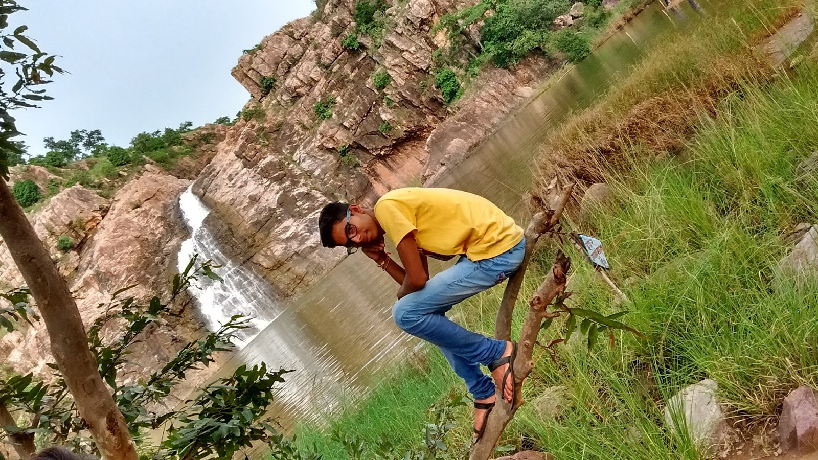 yogesh shende photos: Hajra fall photos