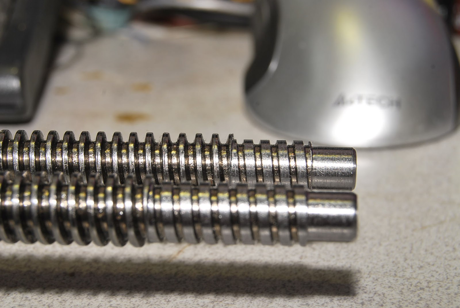 CNC - Shop - Andrei Gradu: Surub trapezoidal CNC - pas 10 x 2 mm - otel ...