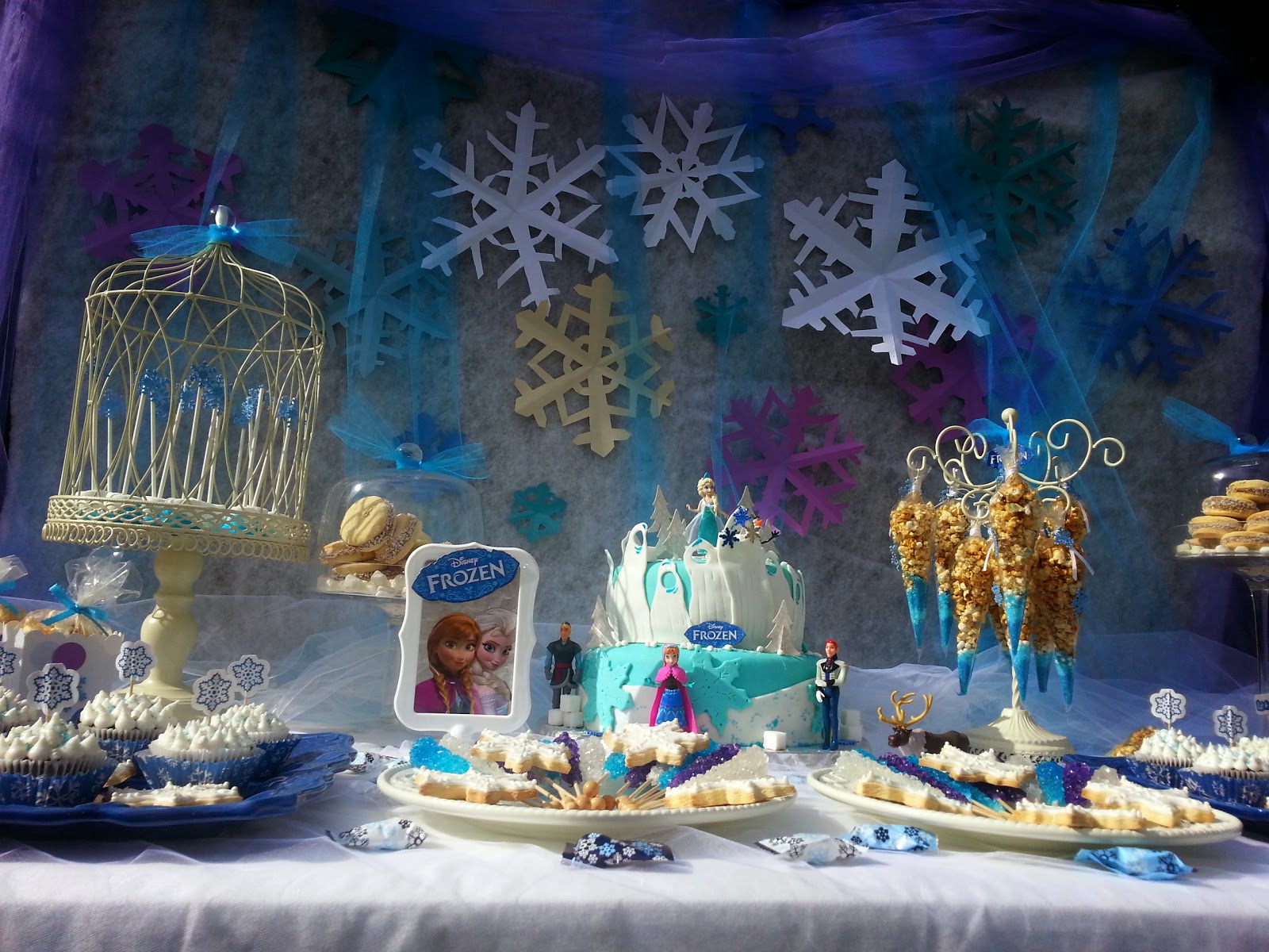 Nana's Theme Party: "Disney's Frozen Themed Party"