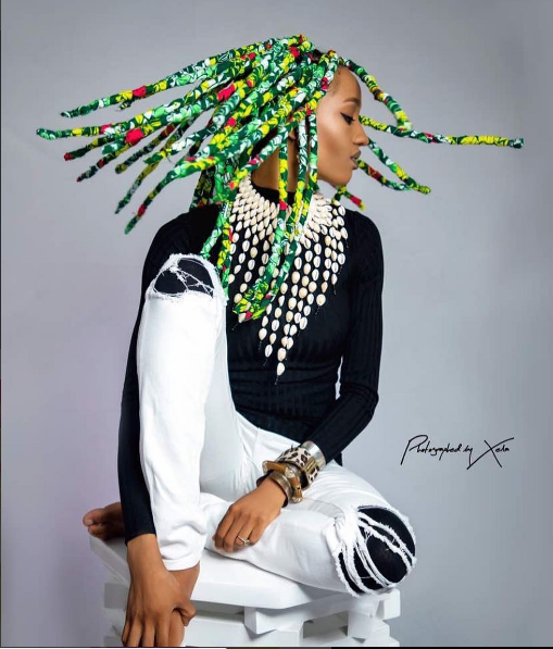 New Trend Alert! Singer Dija’s New Ankara Braids Is The Talk Of The Net ...