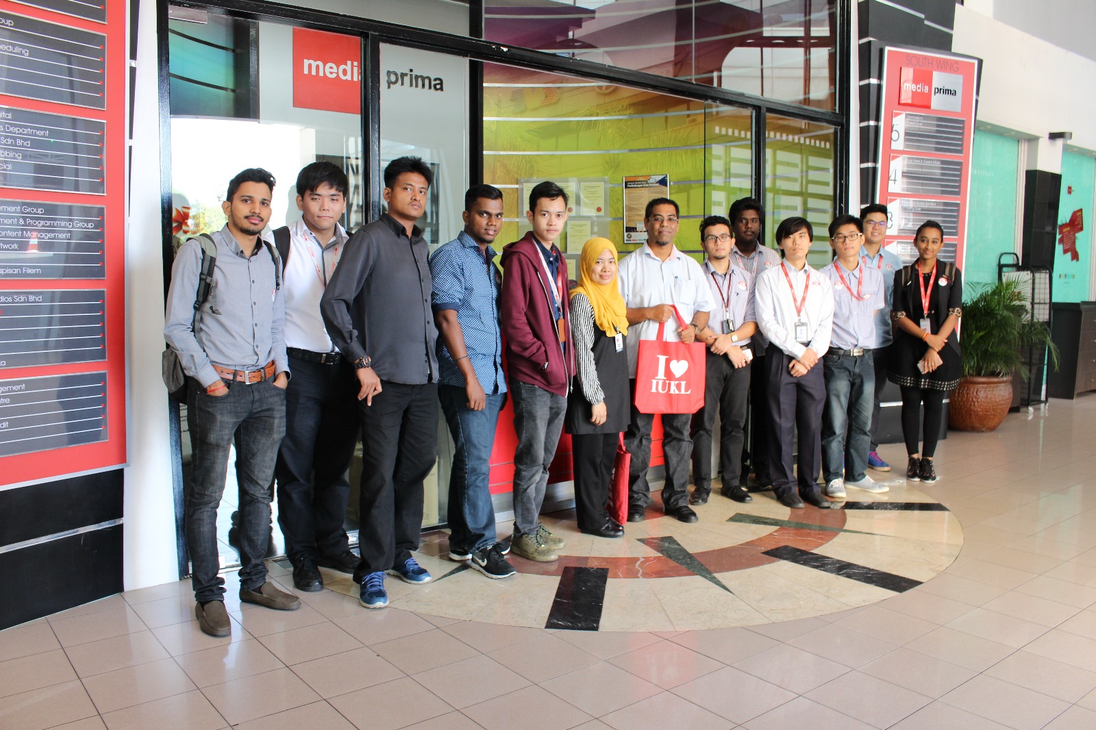 Visual and Interactive Media: Educational Trip to Sri Pentas TV3, Media ...