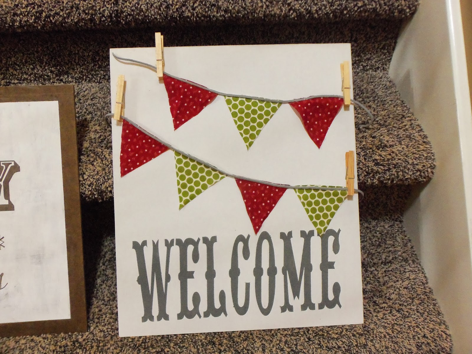 Funky Craft Mama: Welcome board with changeable banner