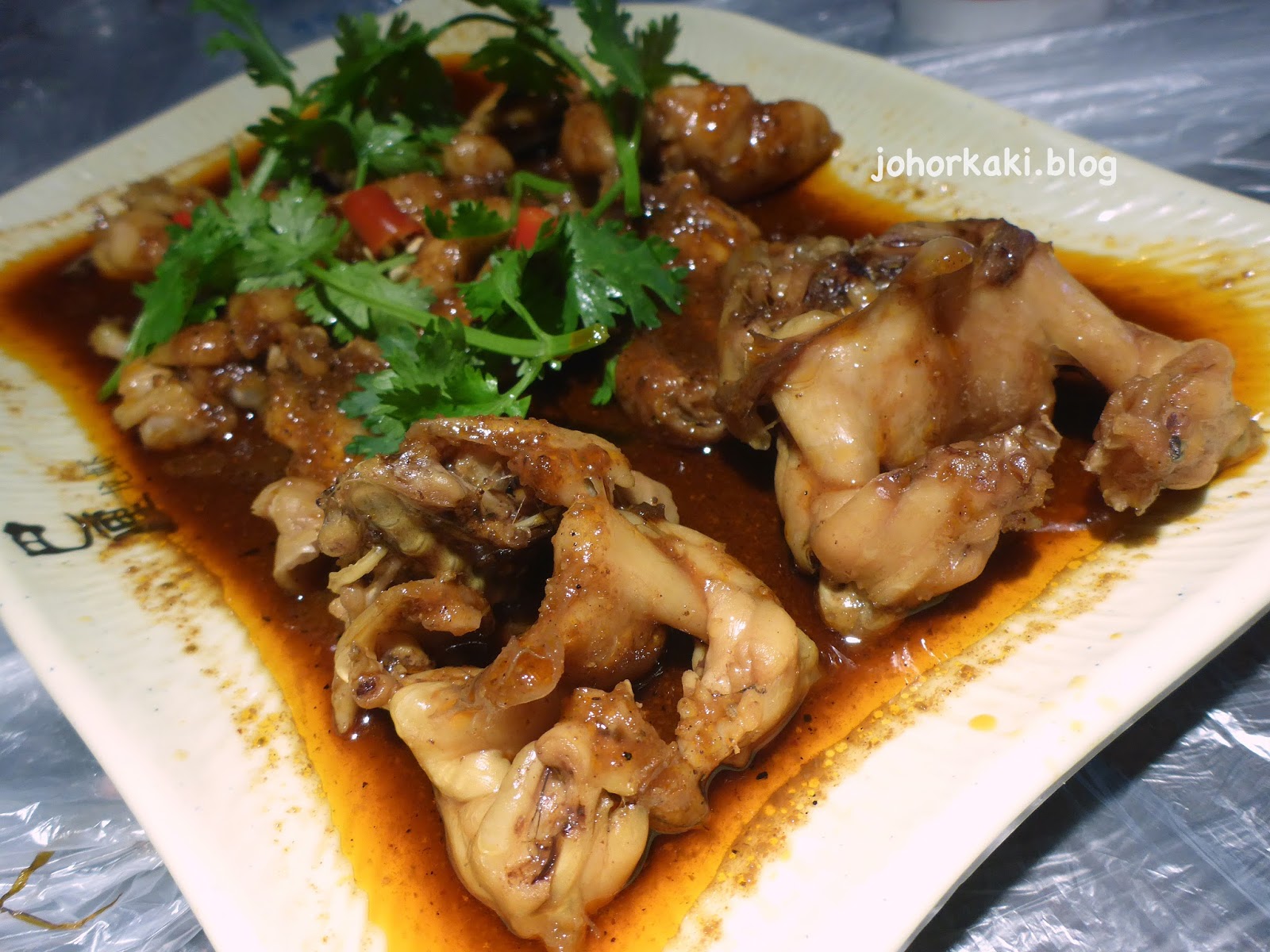 Bali Lobster Delicious in Crayfish Crazy Wuhan. Food 巴厘龙虾(万松园) |Tony ...