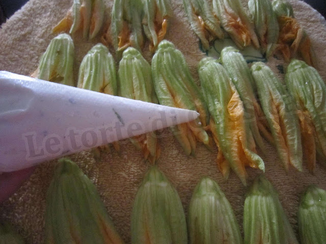 Fiori di zucca zucchina Ripieni di Caprino Cotti al Forno MAURI